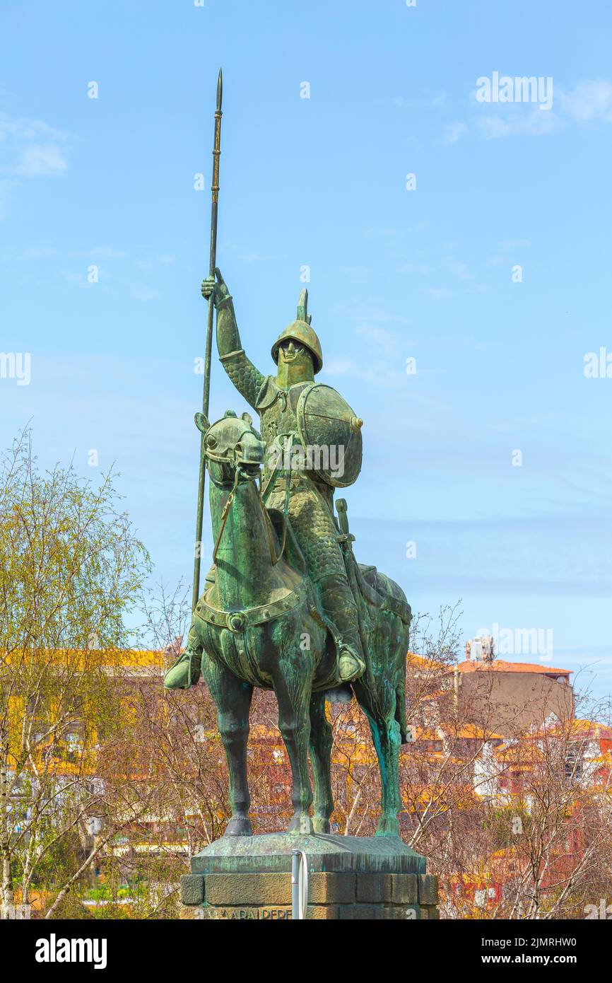Statue in porto hi-res stock photography and images - Alamy