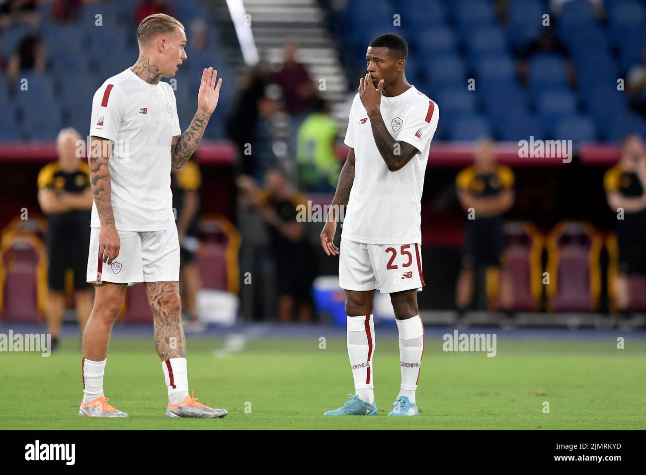 Georginio wijnaldum 2022 warm hi-res stock photography and images - Alamy