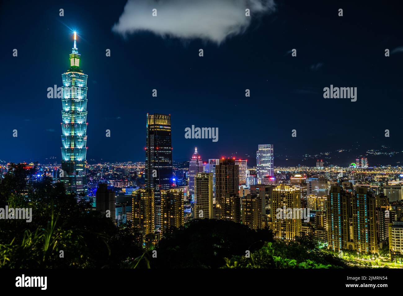 Taipei night view seen from the Xiangshan Taipei Stock Photo - Alamy