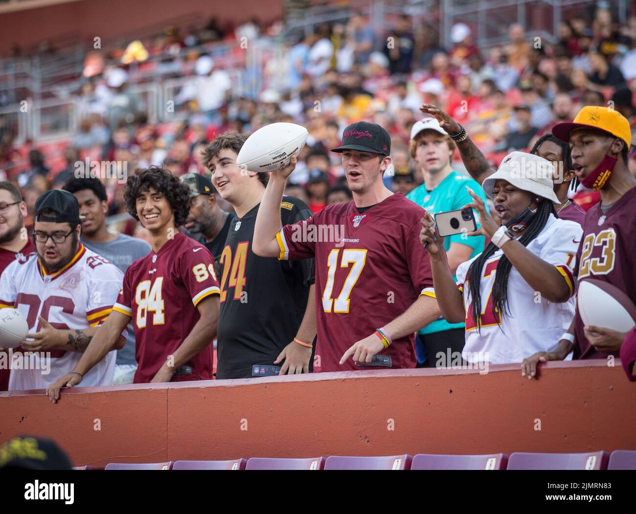 Washington commanders fans hi-res stock photography and images - Alamy