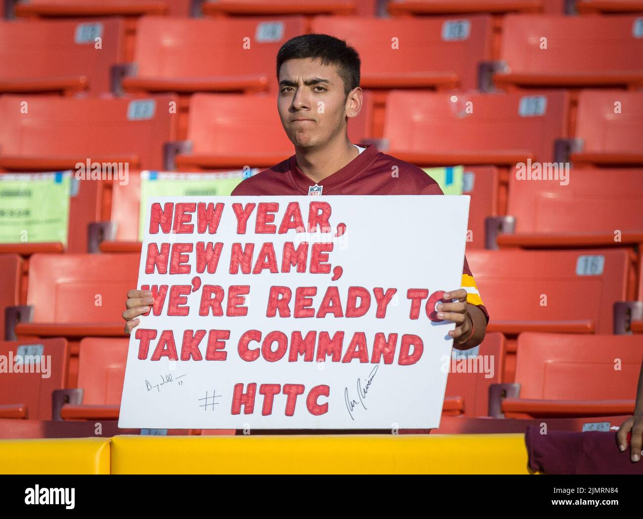 Washington commanders fans hi-res stock photography and images - Alamy