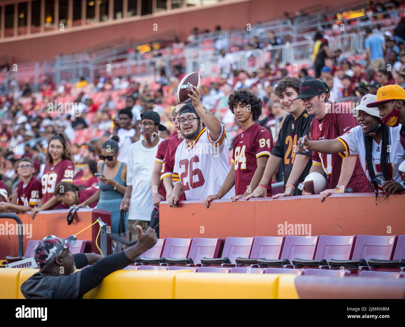 August 6, 2022: Former Washington Commander great London Fletcher signs ...