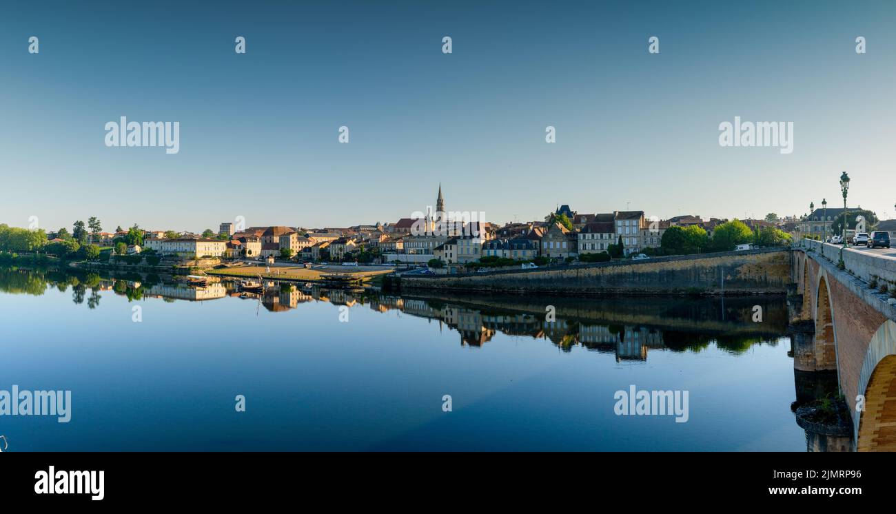 City of bergerac hi-res stock photography and images - Alamy