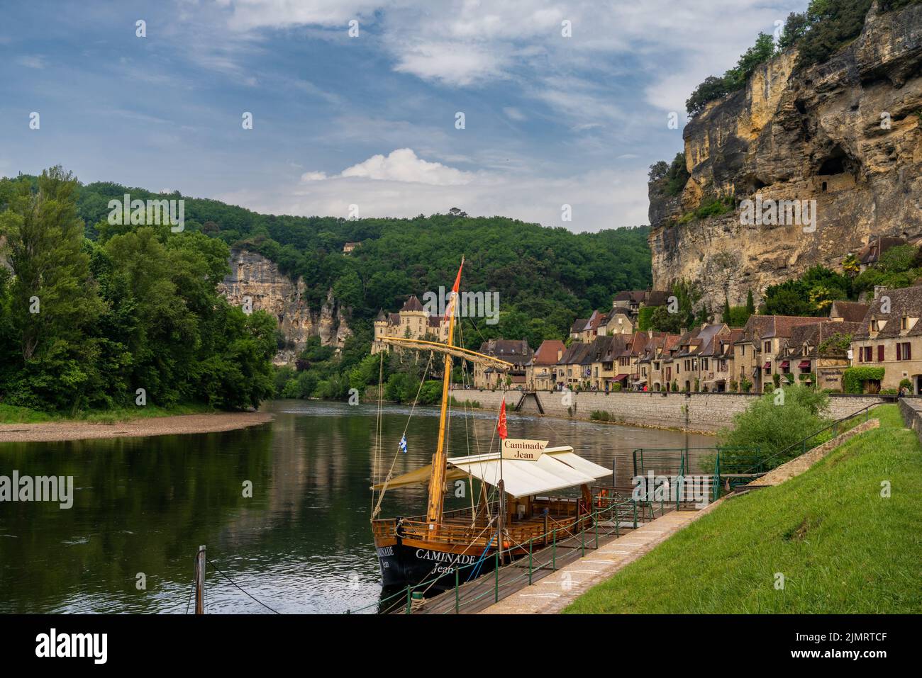 La roque gageac gabare hi-res stock photography and images - Alamy