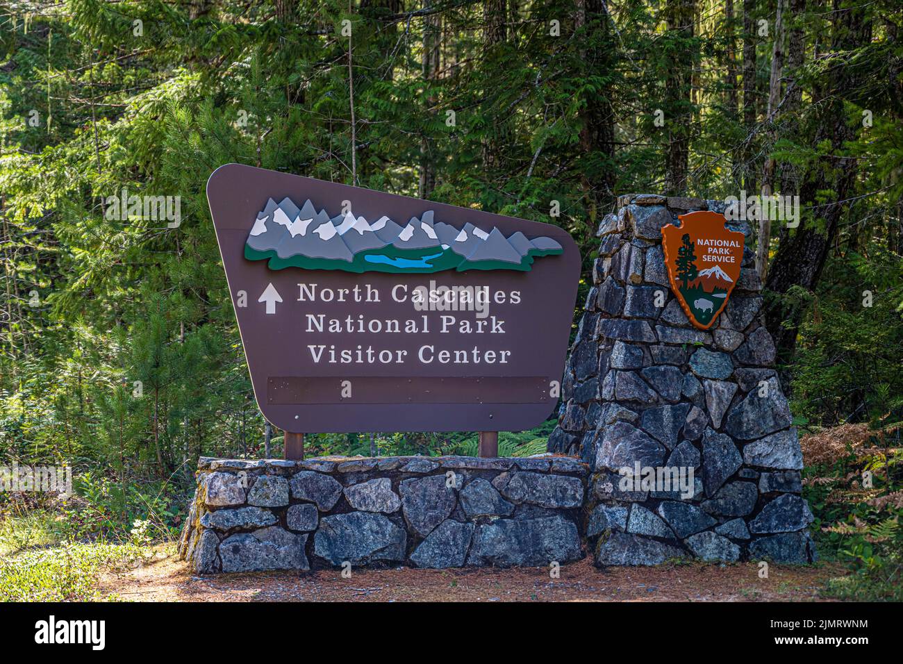 An entrance road going to North Cascades NP, Washington Stock Photo - Alamy