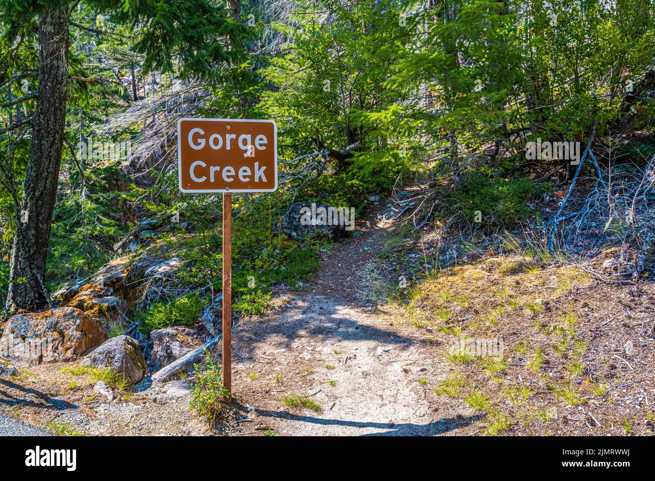 North cascades trail hi-res stock photography and images - Alamy