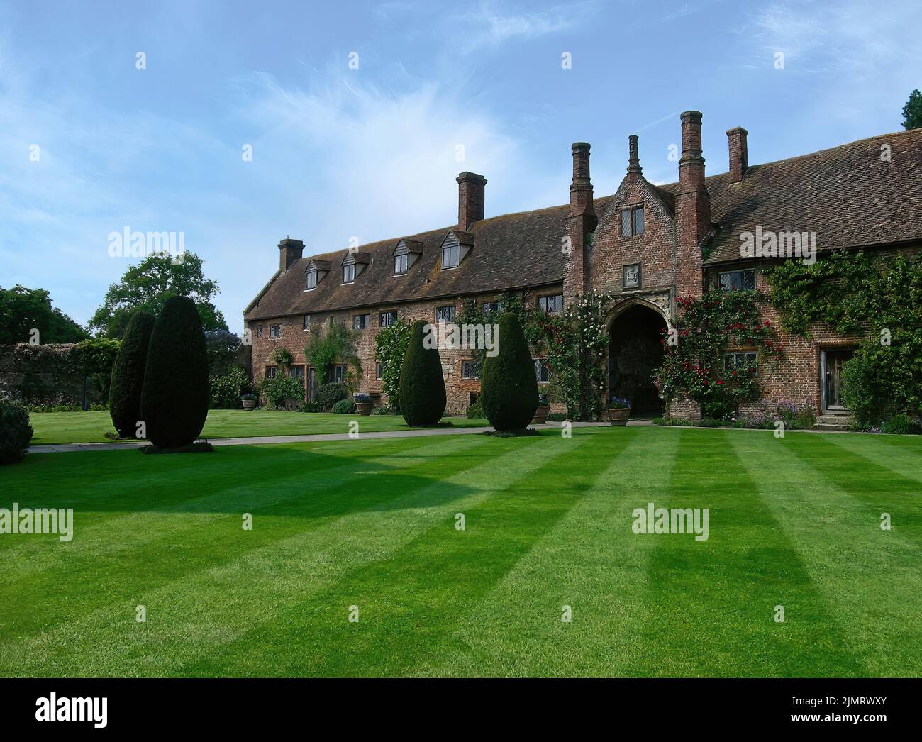 The Elizabethan tower at Sissinghurst in summer, one of the most famous ...