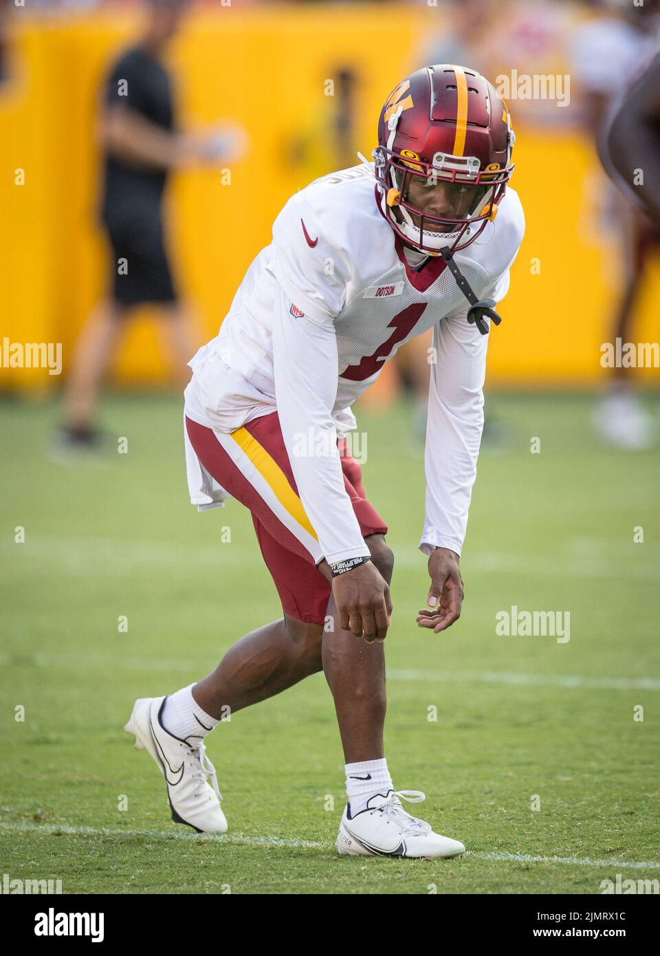 Jahan dotson commanders hi-res stock photography and images - Alamy