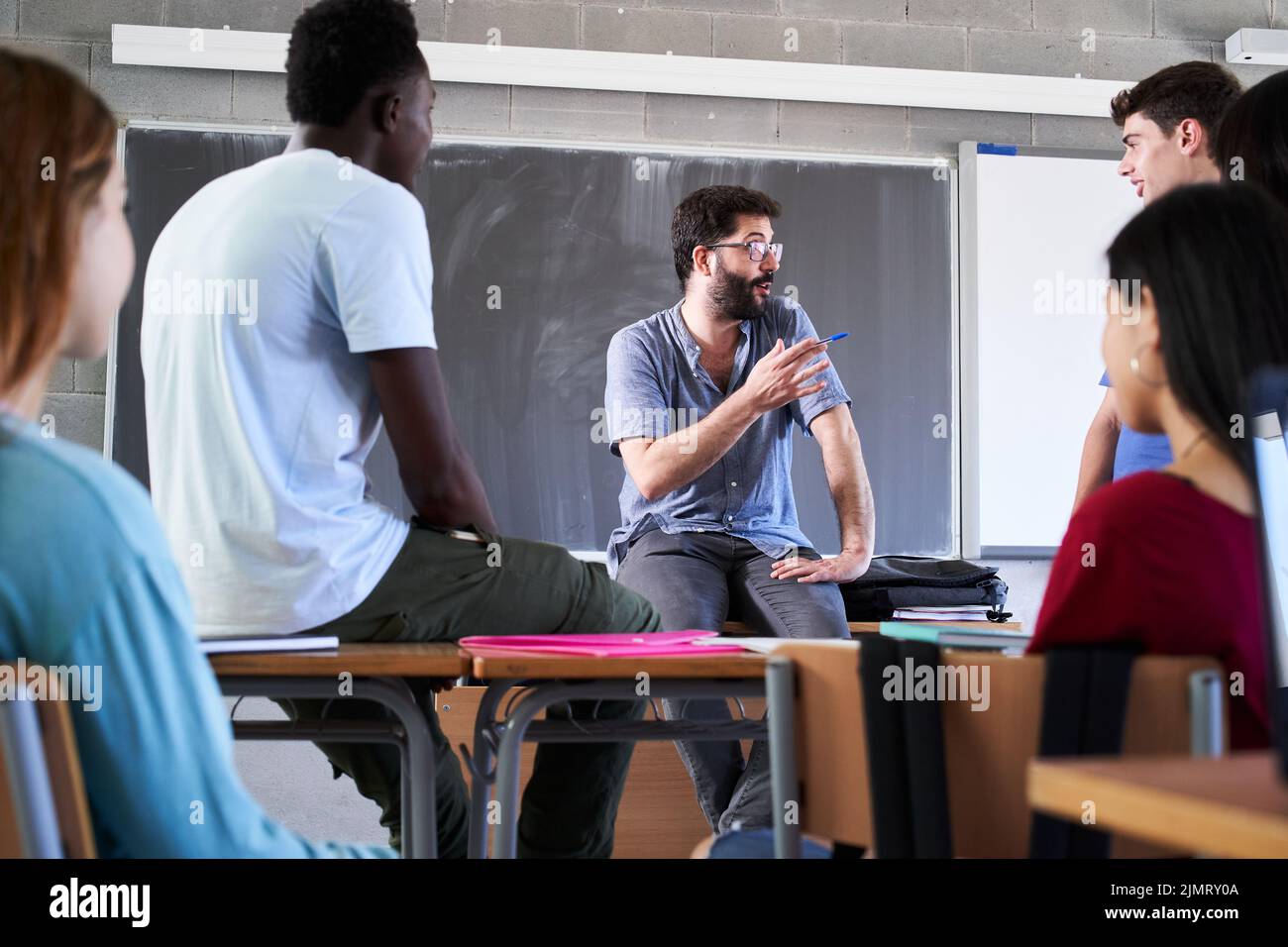 Black university students lab hi-res stock photography and images - Alamy