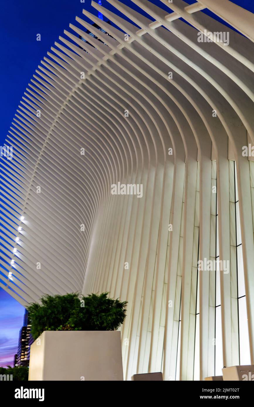 NEW YORK CITY, USA Architectural detail of the 'Oculus' train station ...