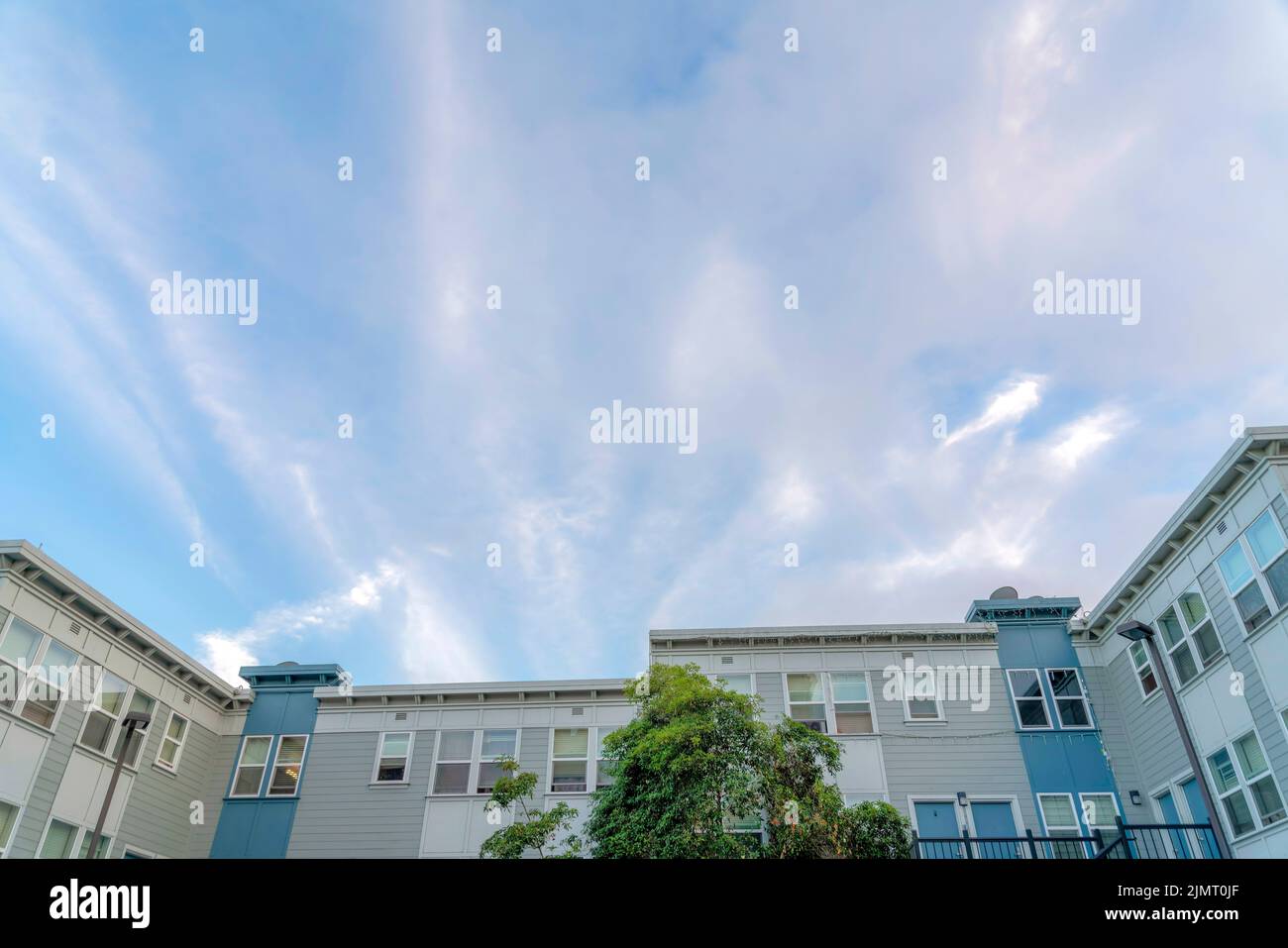 U shaped structure hi-res stock photography and images - Alamy