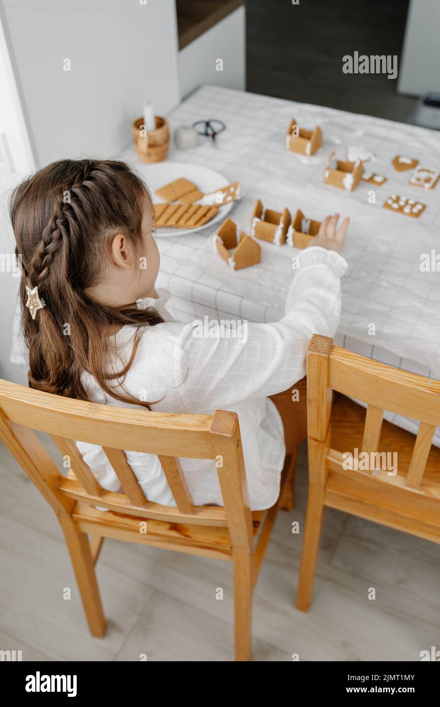 Gingerbread house - classic holiday tradition Stock Photo - Alamy