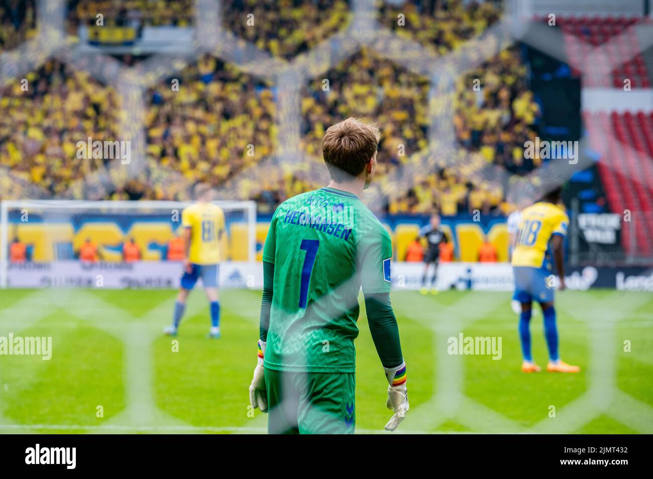 Copenhagen, Denmark. 07th Aug, 2022. Goalkeeper Mads Hermansen (1) of ...