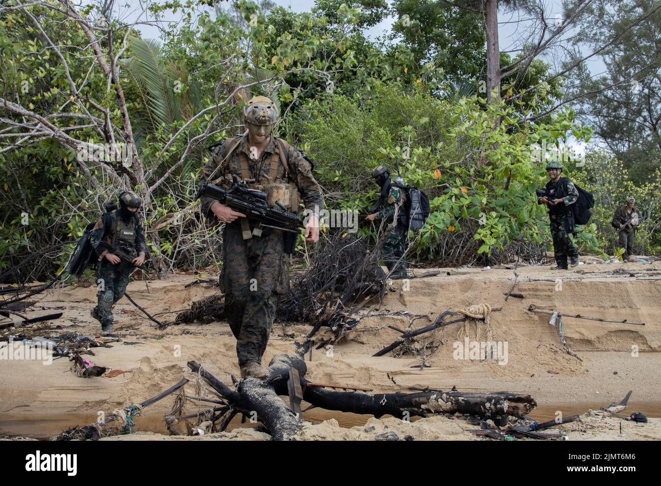 U.S. Marines and Sailors with the 31st Marine Expeditionary Unit ...
