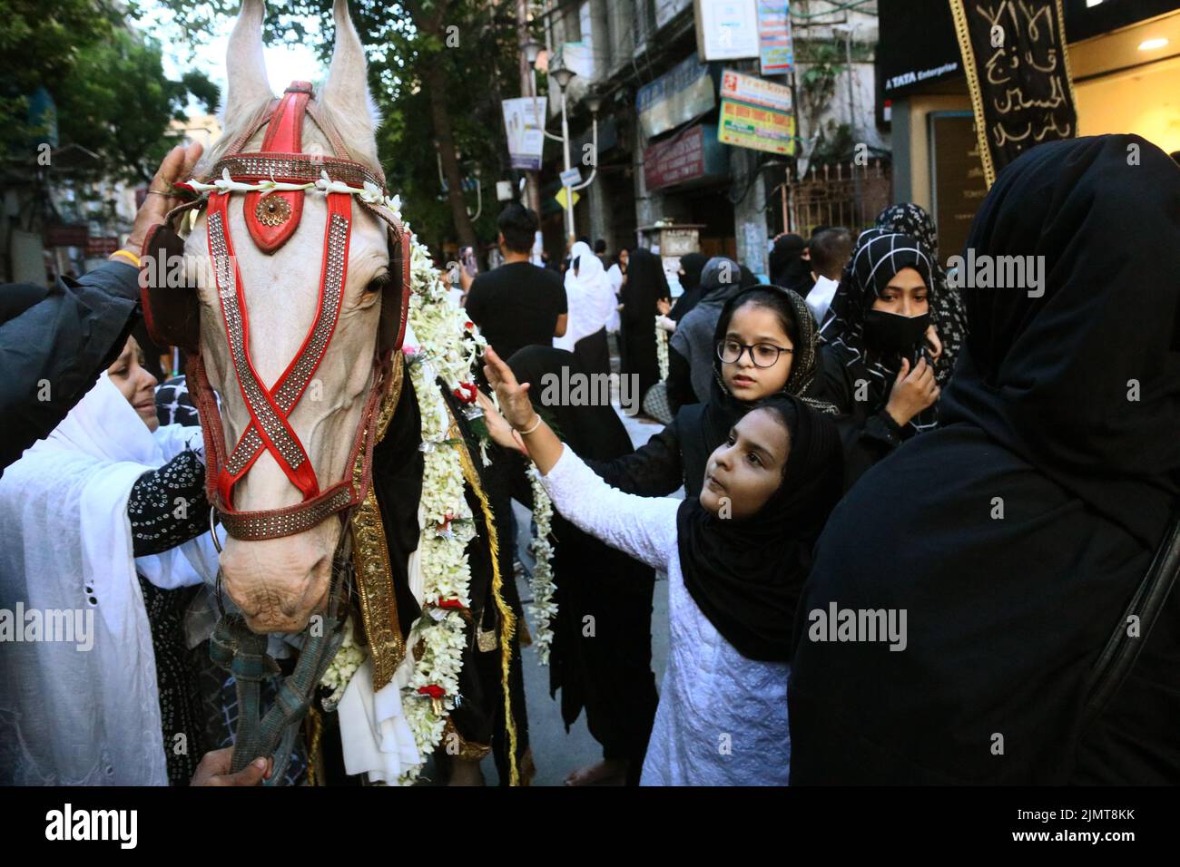 Kolkata, India. 07th Aug, 2022. Shia Muslims participate in a religious ...