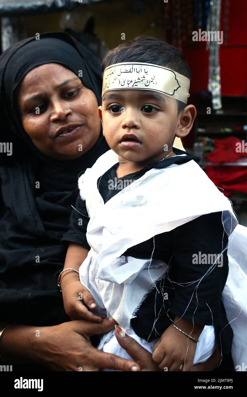 Kolkata, India. 07th Aug, 2022. Shia Muslims participate in a religious ...