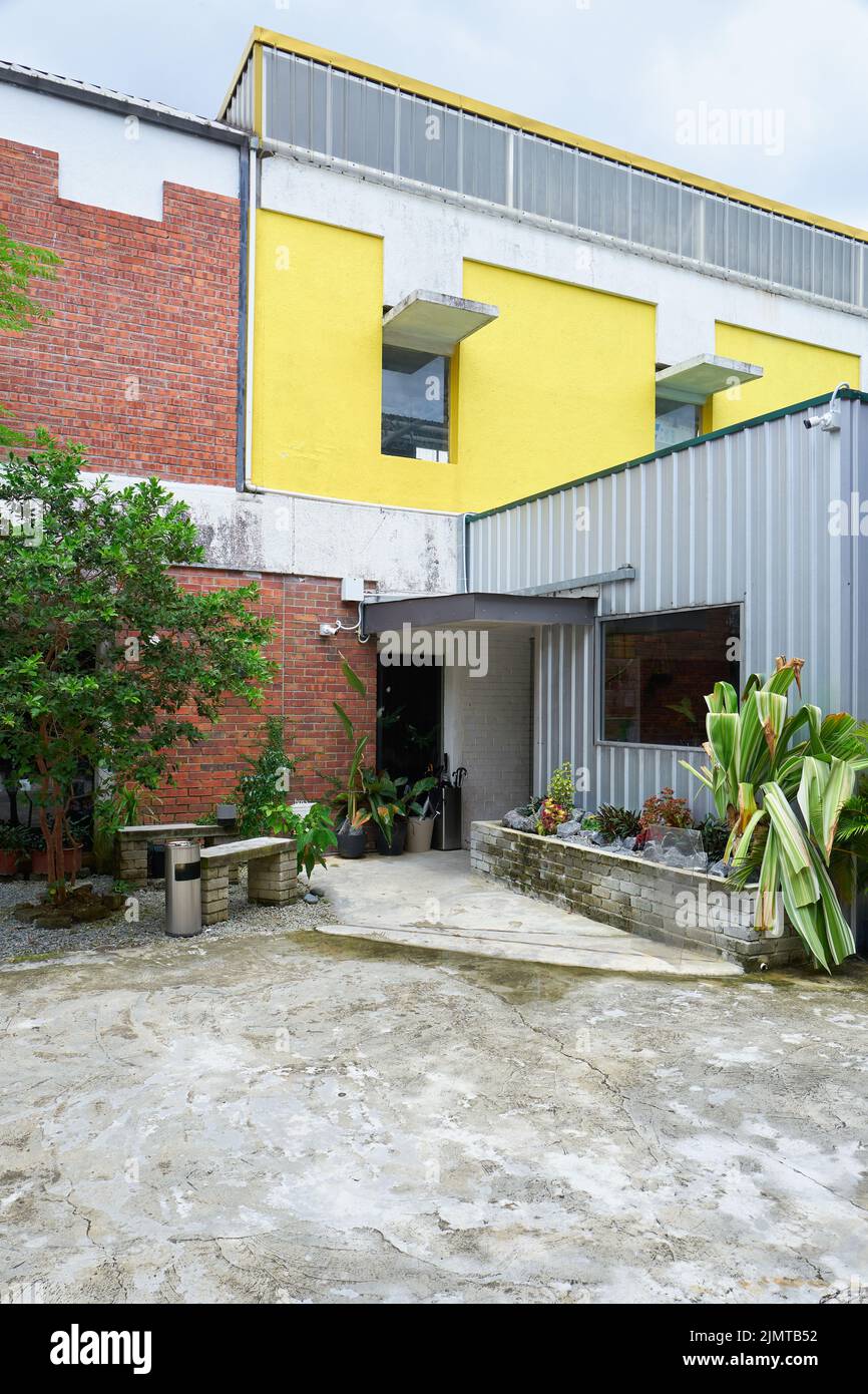 Exterior local coffee cafe and restaurant Stock Photo - Alamy