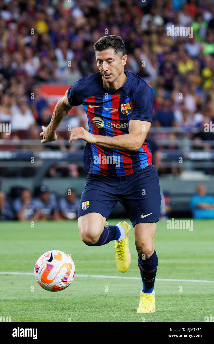 Robert lewandowski barcelona pumas hi-res stock photography and images ...
