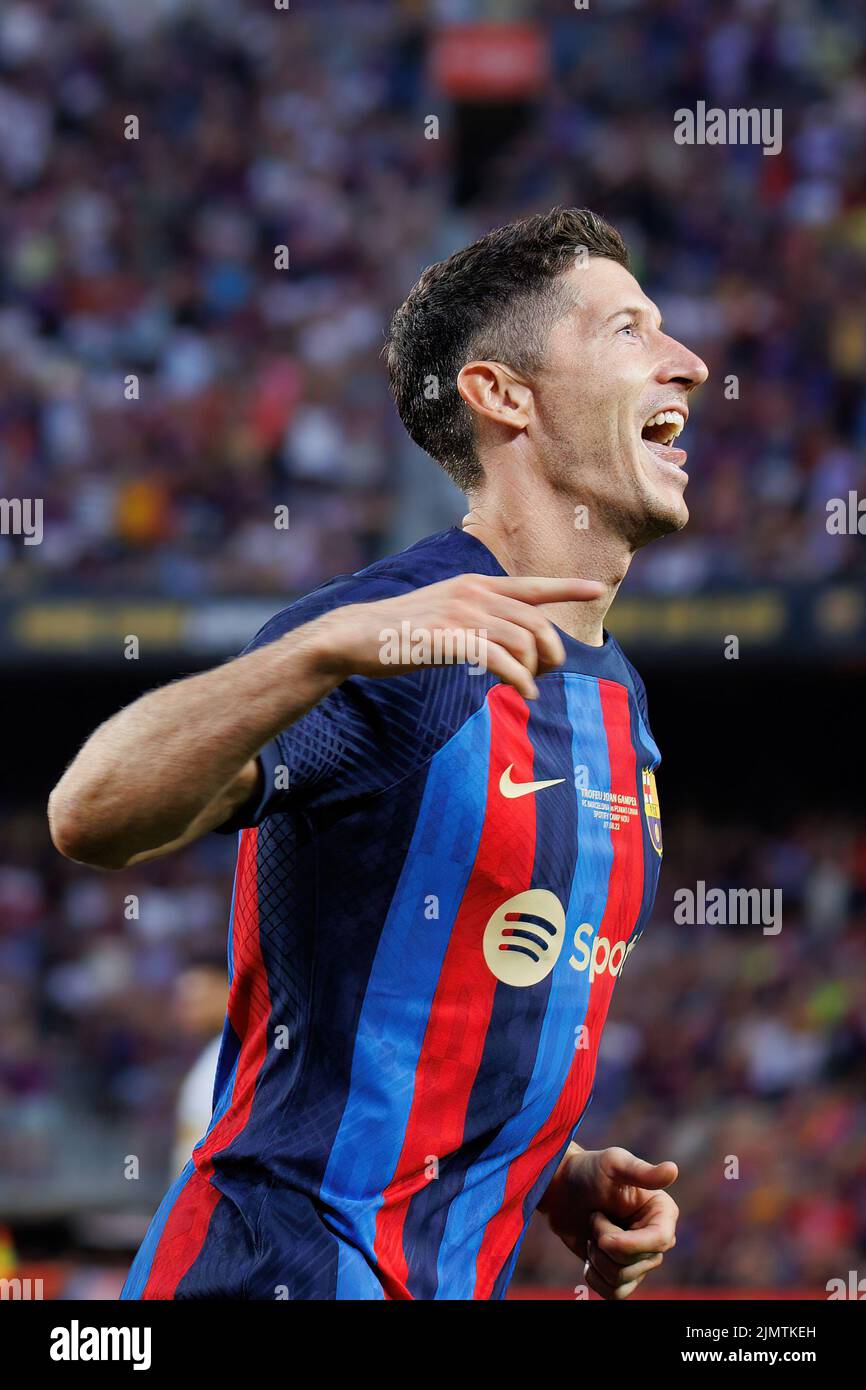 Robert lewandowski barcelona pumas hi-res stock photography and images ...
