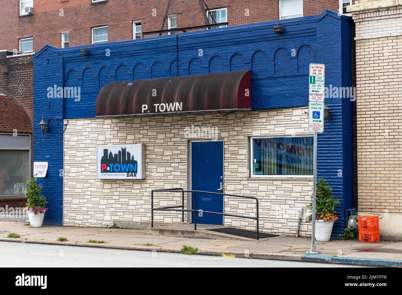 The P. Town bar on Baum Boulevard in the Shadyside neighborhood in ...