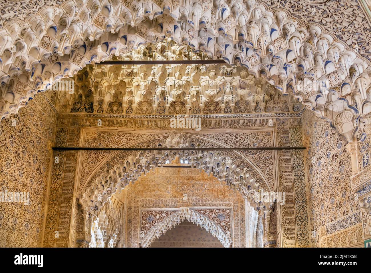 Alhambra calligraphy hi-res stock photography and images - Alamy