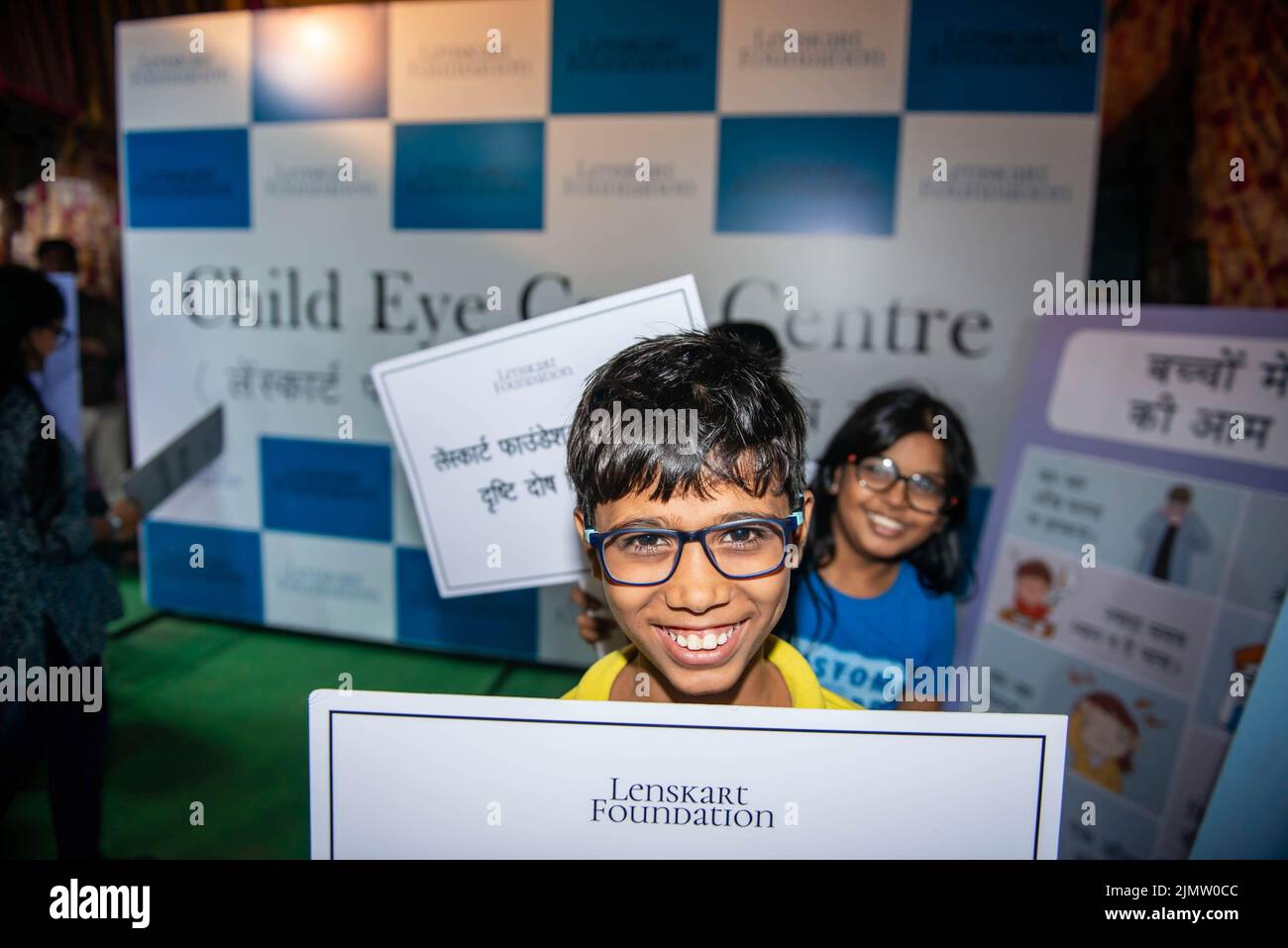 Eye test india hi-res stock photography and images - Alamy