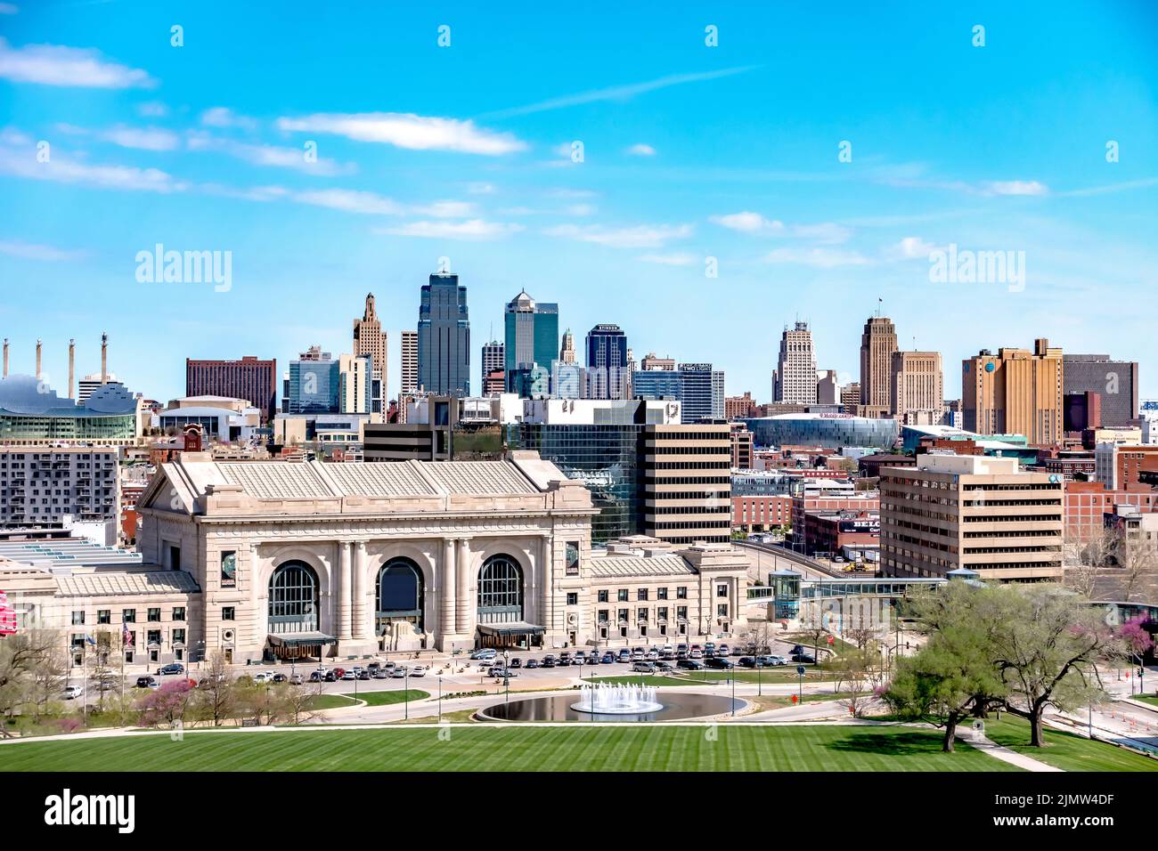 Kansas city wwI memorial during day time Stock Photo - Alamy