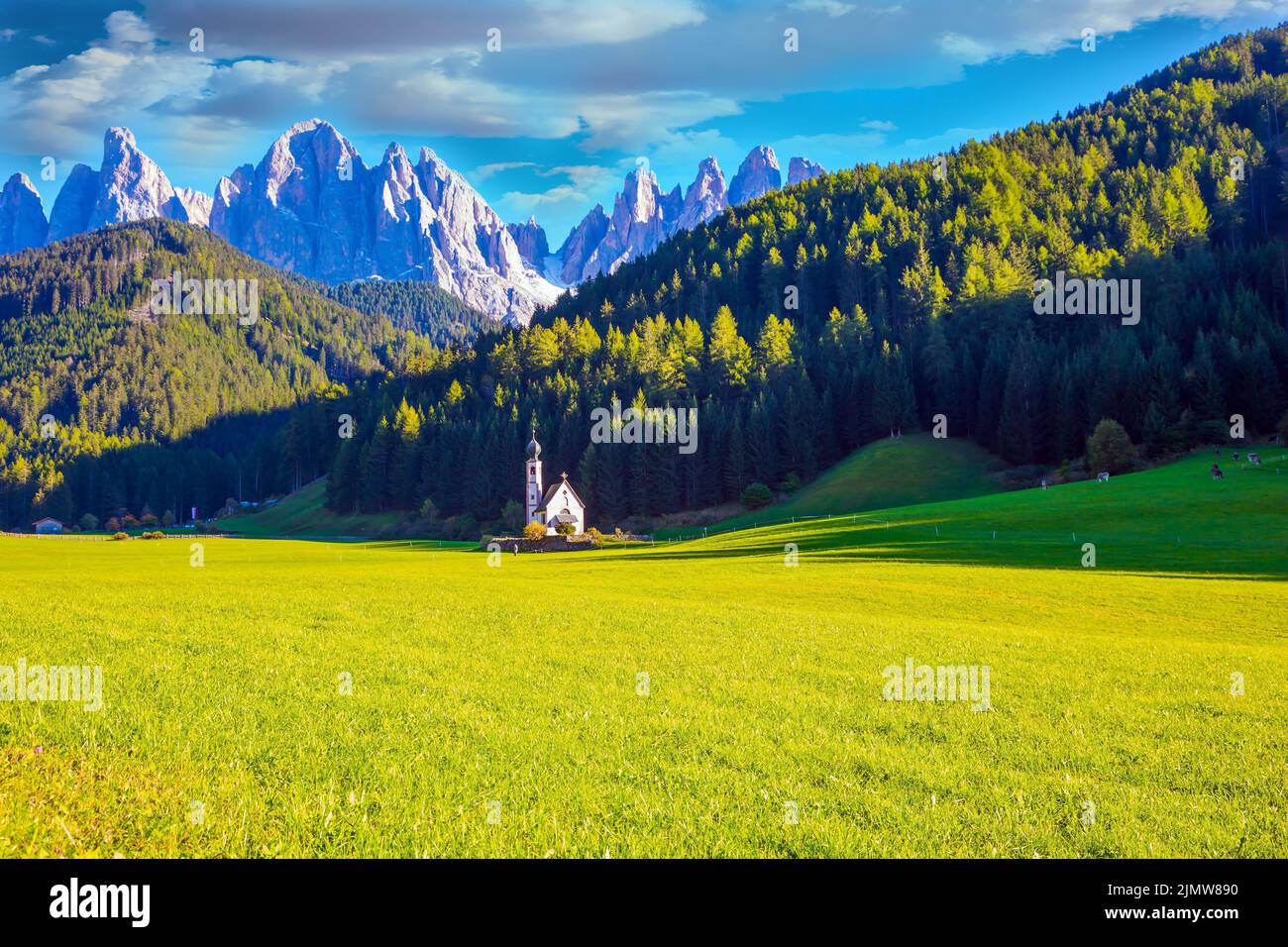 Majestic colours hi-res stock photography and images - Alamy