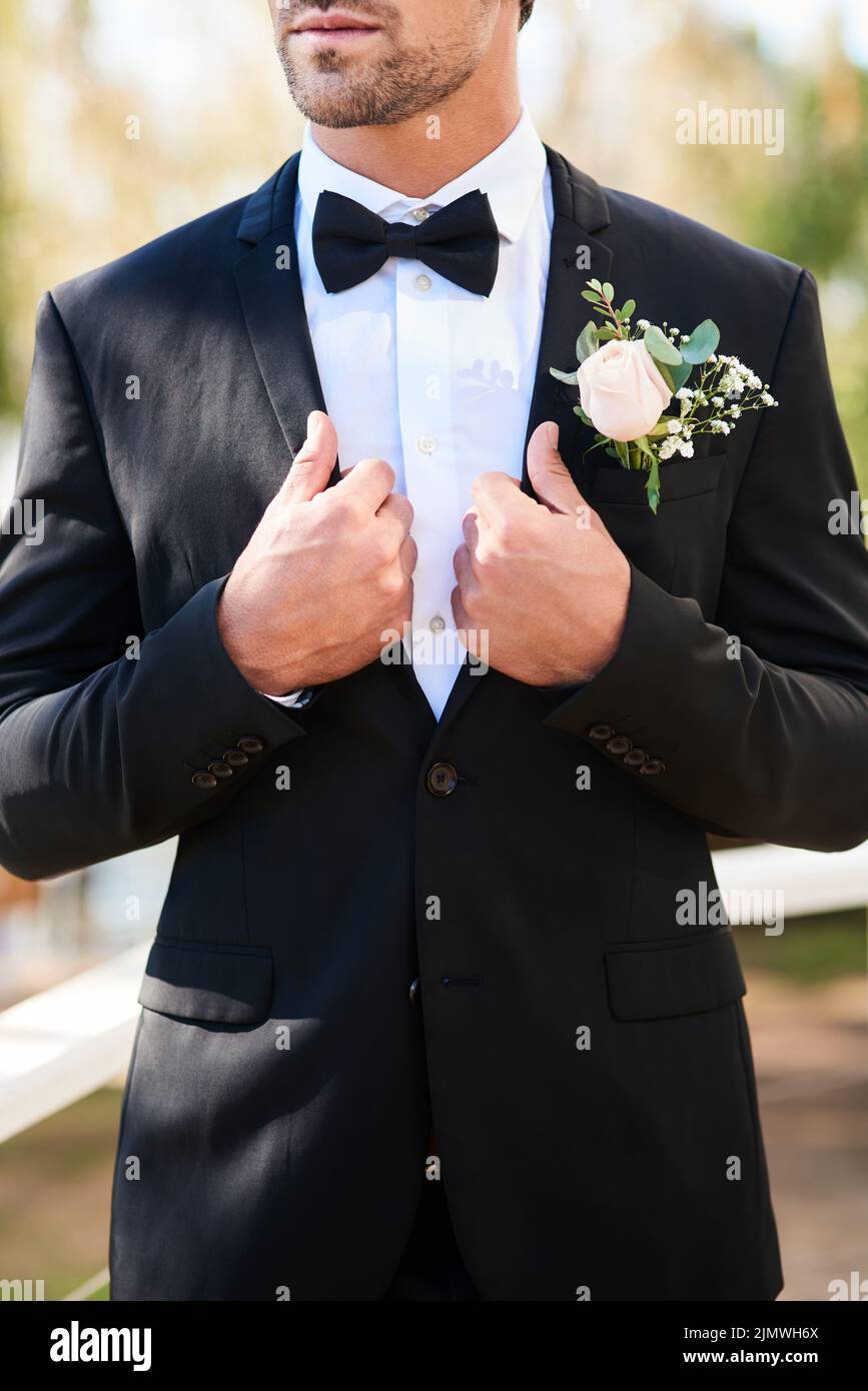 Hes Tying The Knot In Style An Unrecognizable Young Bridegroom