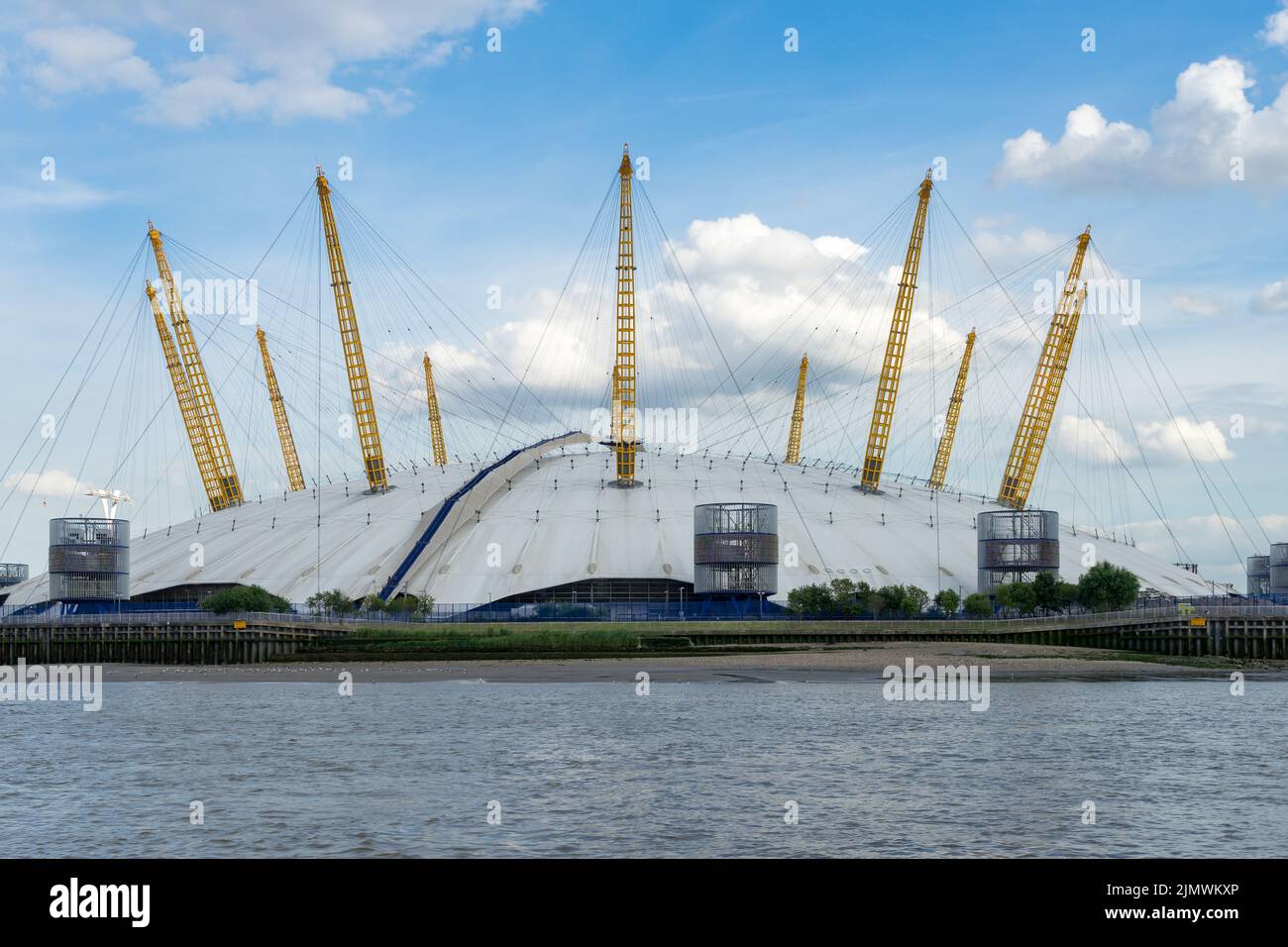 Docklands stadium view hi-res stock photography and images - Alamy