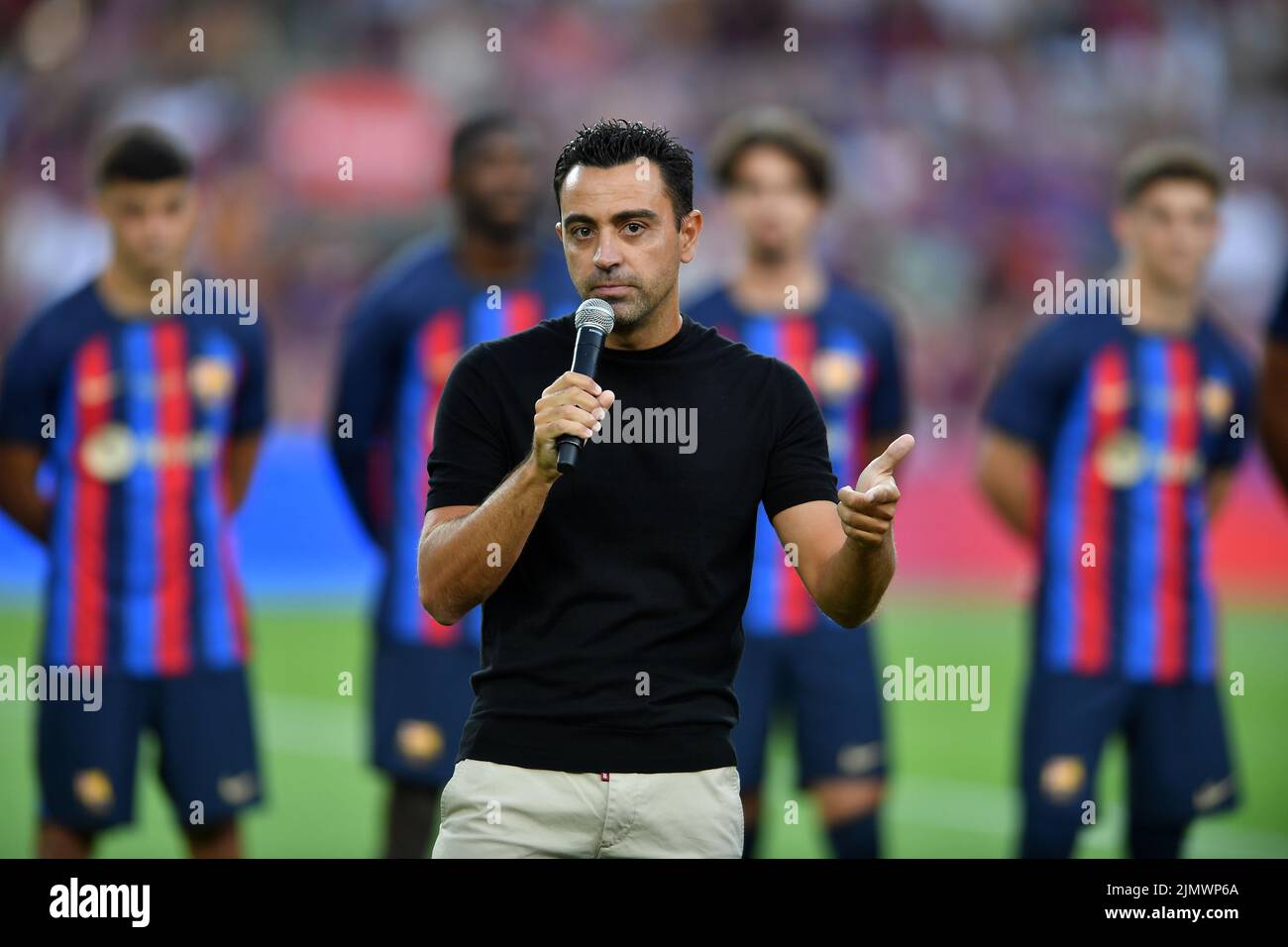 Xavi hernandez trophy hi-res stock photography and images - Alamy