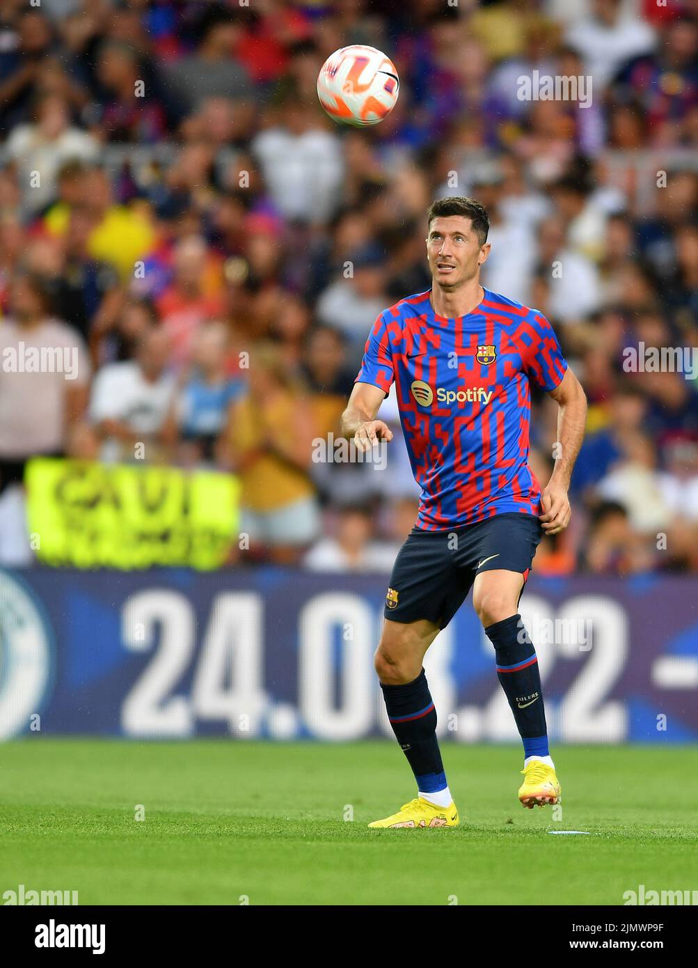 9 robert lewandowski hi-res stock photography and images - Alamy