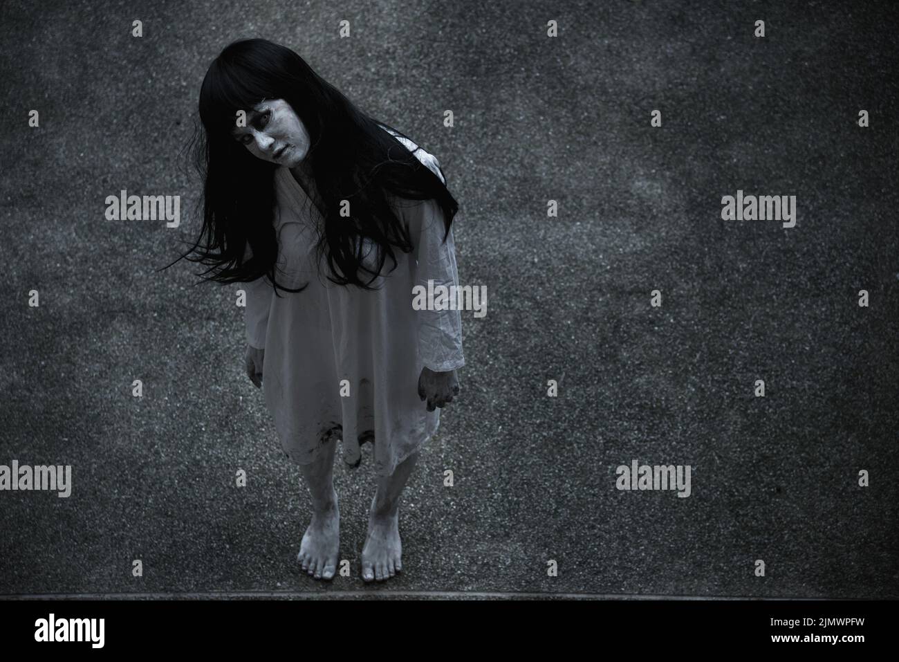 Silhouette ghost person room hi-res stock photography and images - Alamy