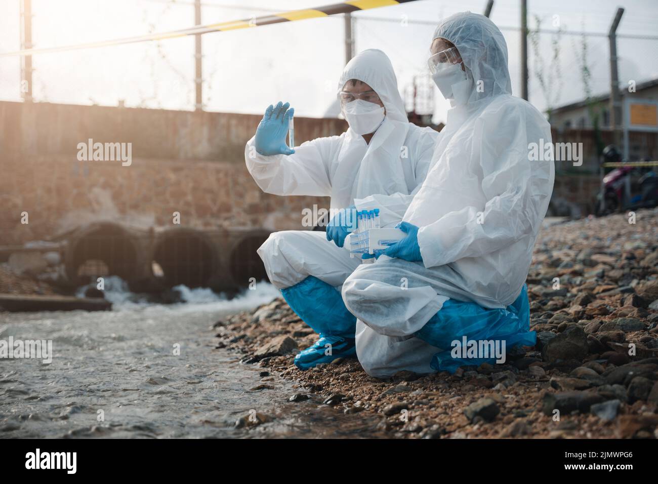 Man collecting water sample hi-res stock photography and images - Alamy