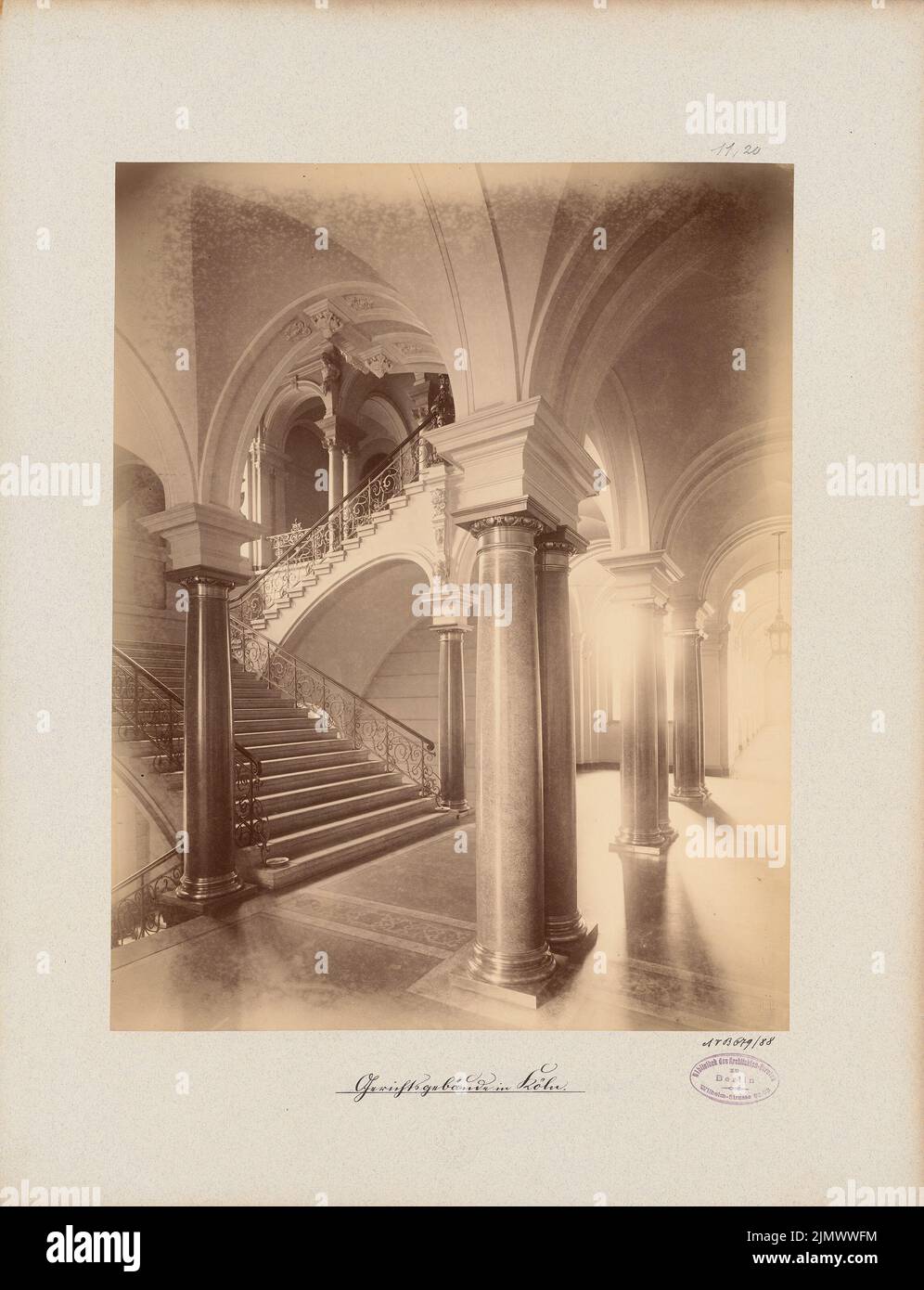 Unknown architect, courthouse in Cologne (without dat.): Interior view ...