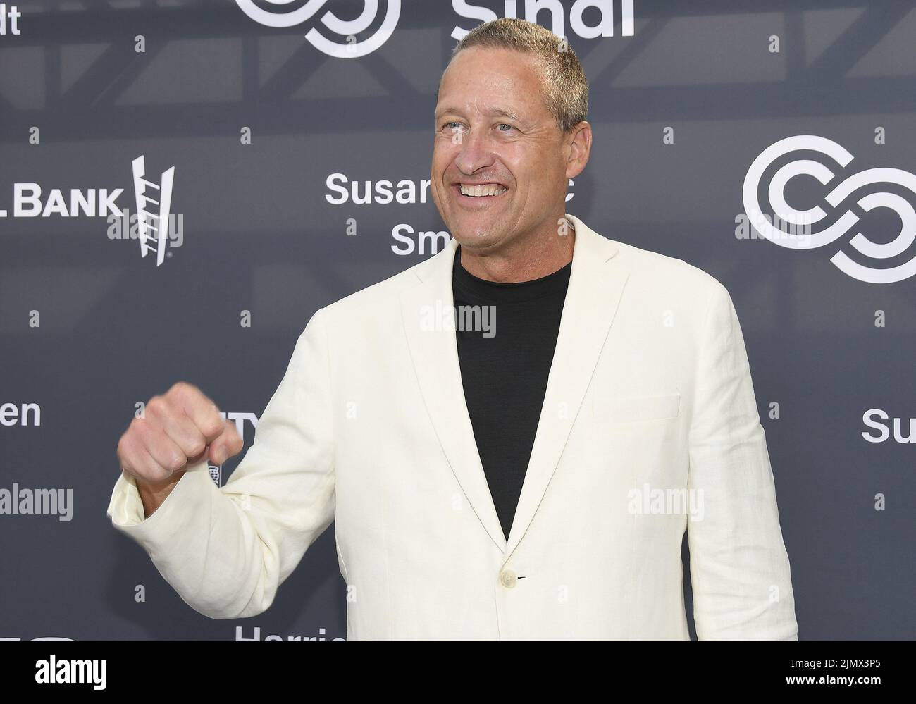 Jim Everett arrives at the Cedars-Sinai Board Of Governors 50th ...