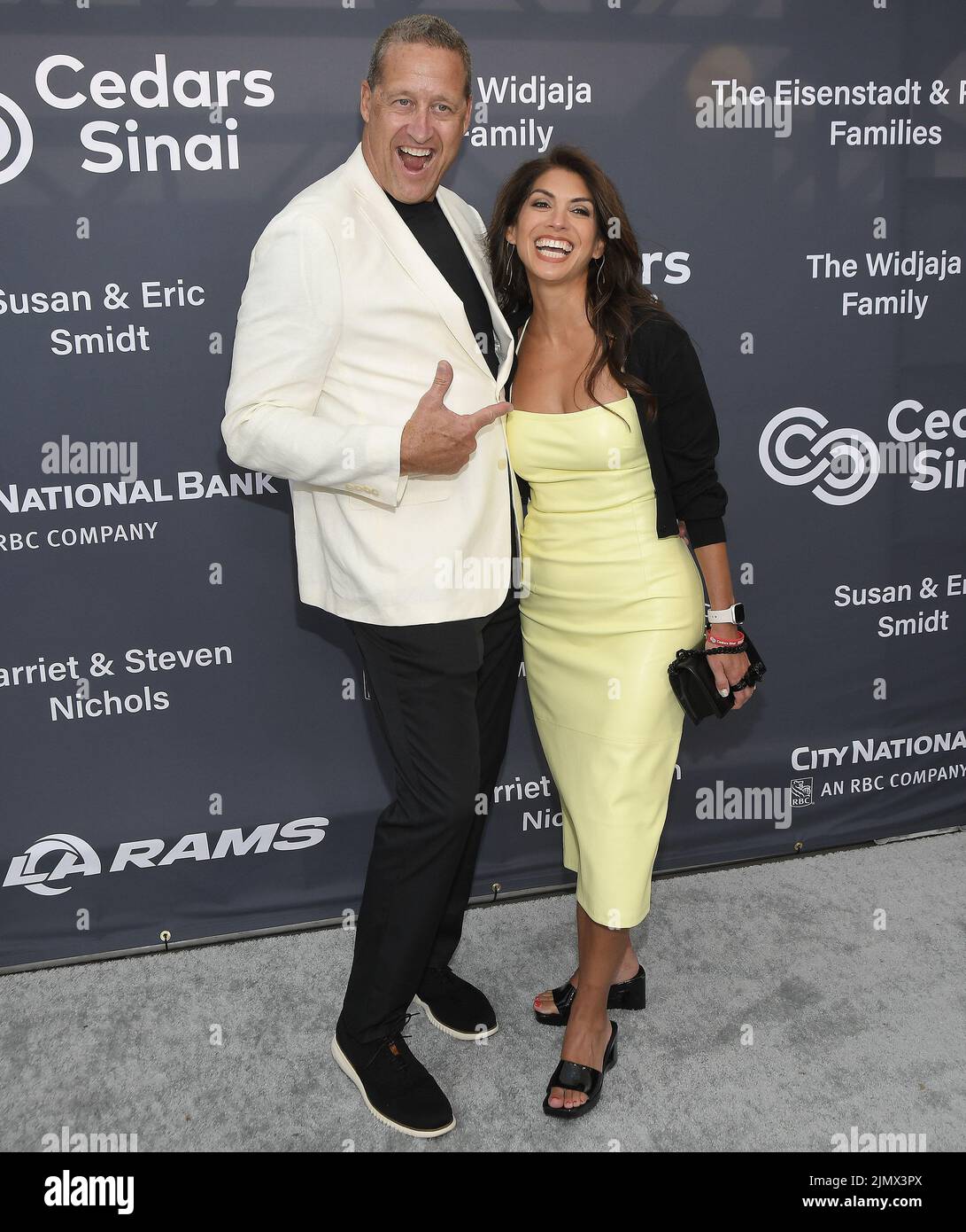 (L-R) Jim Everett and Laura Everett at the Cedars-Sinai Board Of ...