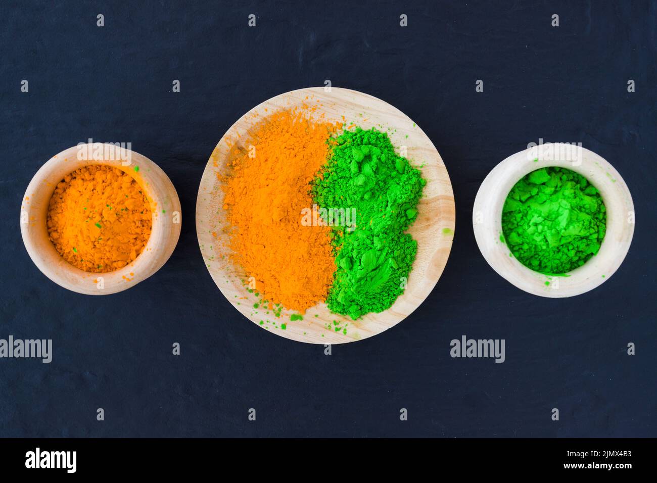 Yellow wooden buildings hi-res stock photography and images - Alamy