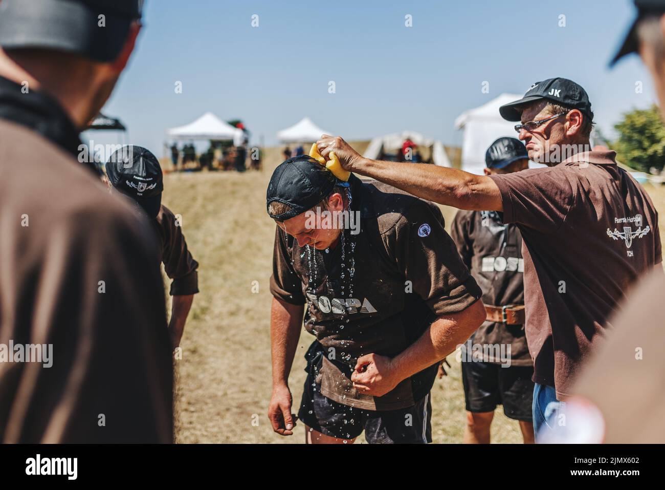 Wet sponge test hi-res stock photography and images - Alamy