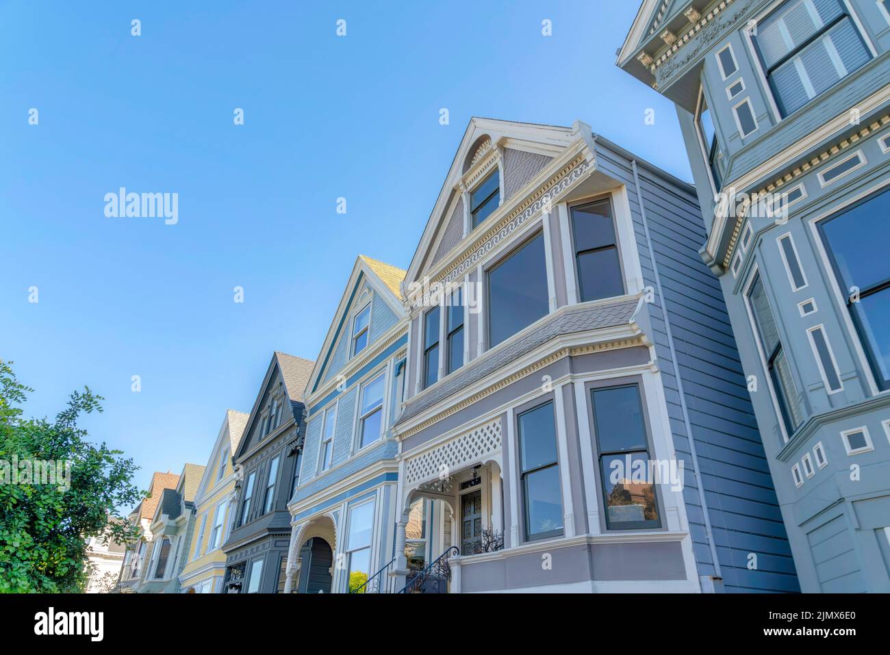 Row houses with victorian facade exterior in San Francisco, California ...