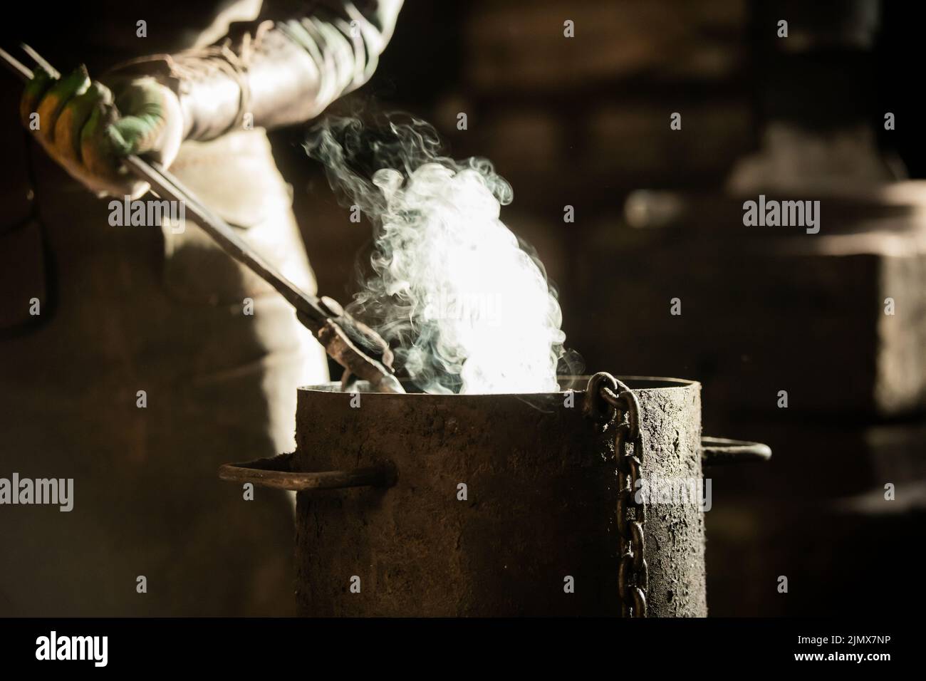 Steel bucket molten metal in hi-res stock photography and images - Alamy