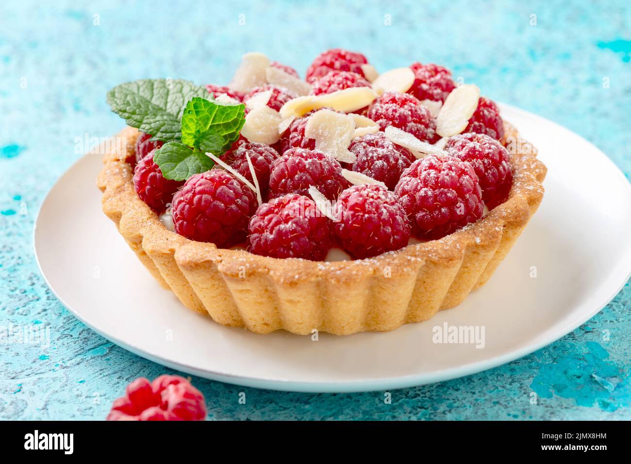 Mini tartlet hi-res stock photography and images - Alamy