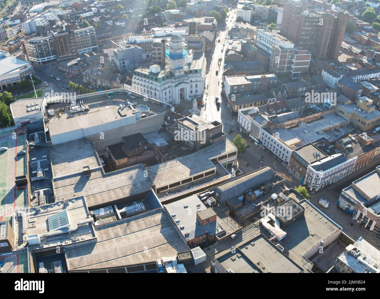 Financial centre footage hi-res stock photography and images - Alamy