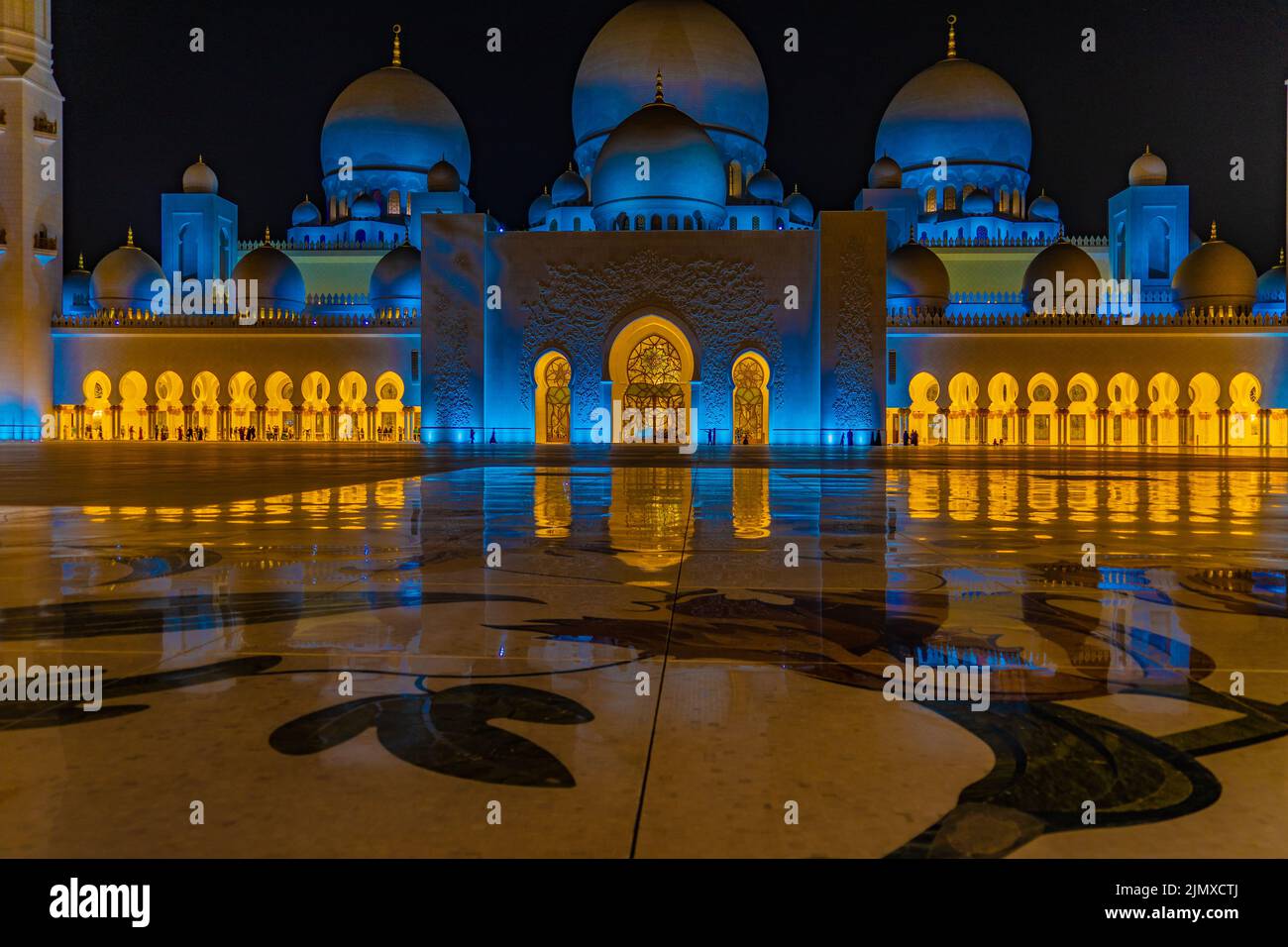 Shakezy Cayd Grand Mosque (United Arab Emirates Stock Photo - Alamy