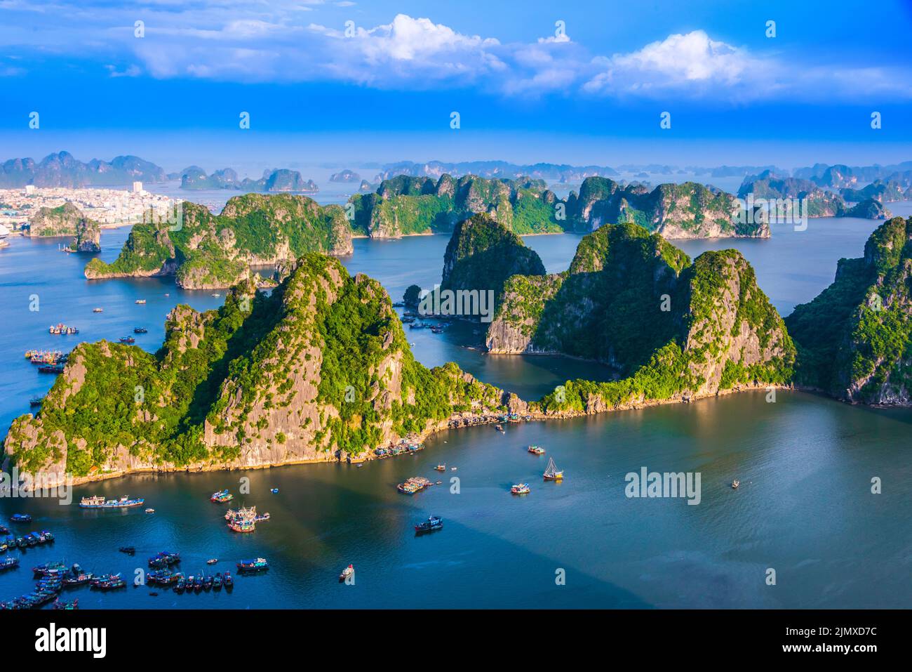 Panoramic view of Ha Long Bay Stock Photo - Alamy
