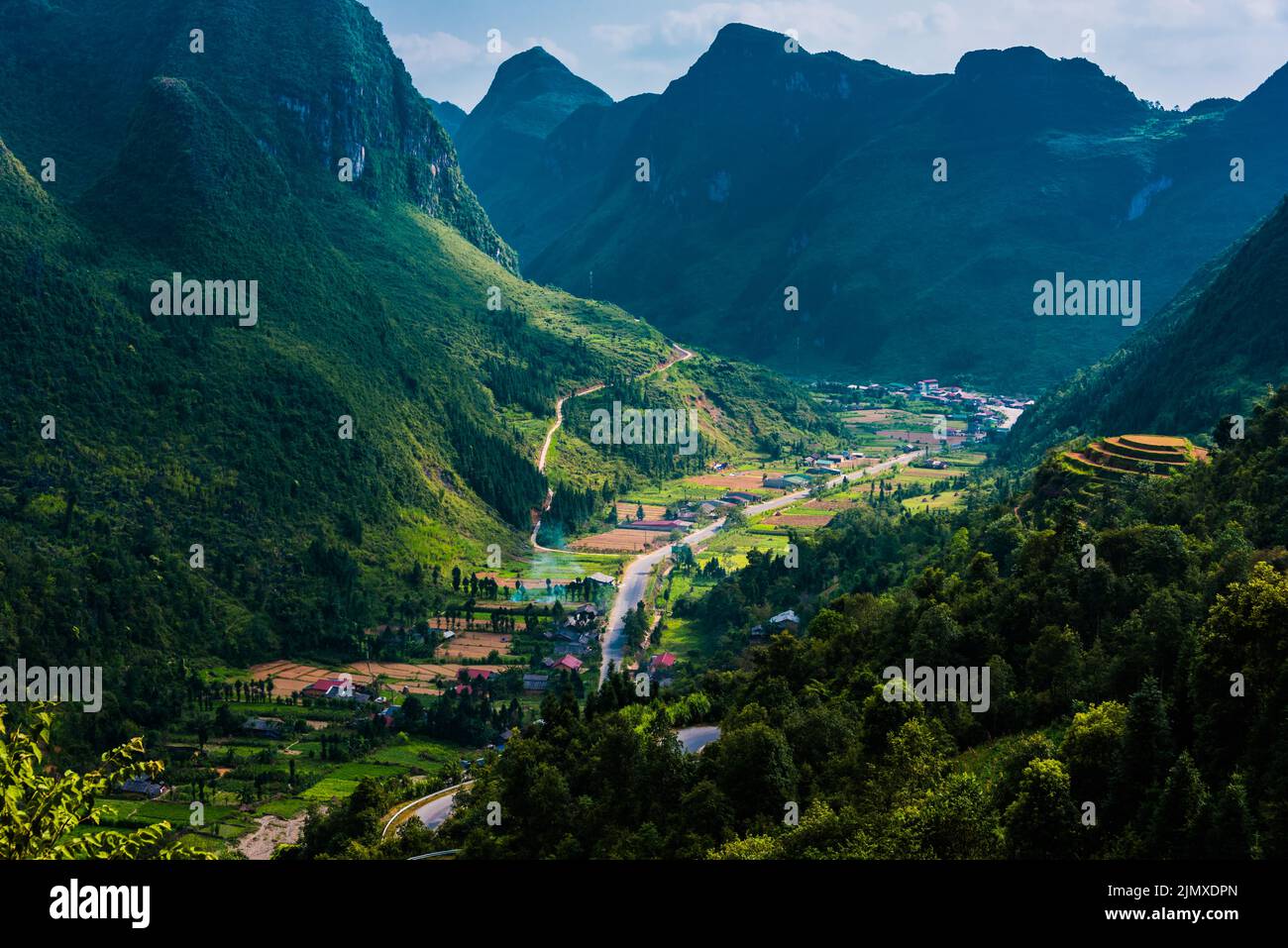 Ha giang sightseeing hi-res stock photography and images - Alamy