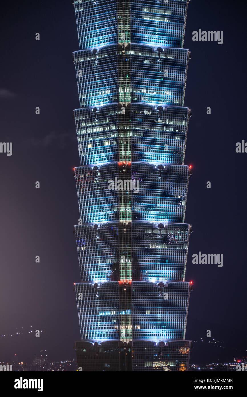 Taipei 101 building night view hi-res stock photography and images - Alamy