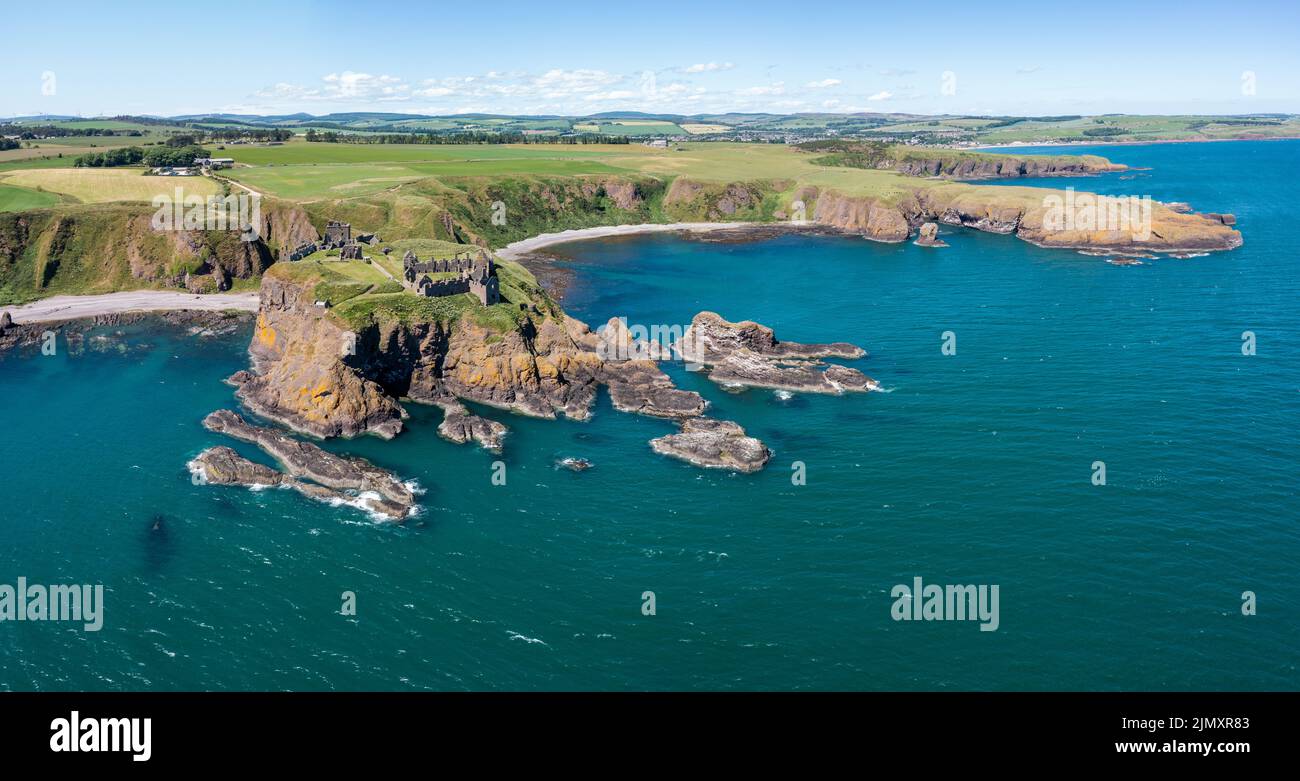 Stonehaven monument hi-res stock photography and images - Alamy