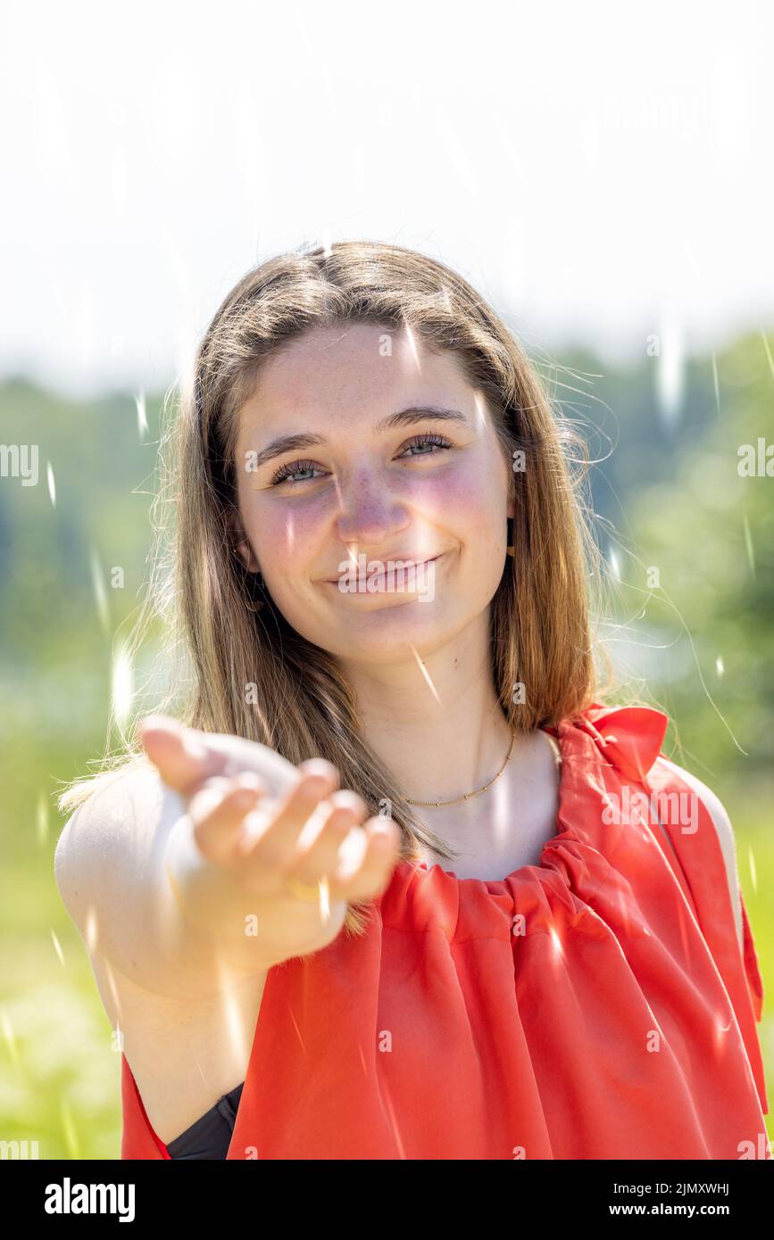 Woman reaching out her hand hi-res stock photography and images - Alamy