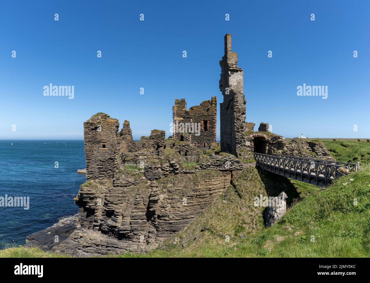 Castle sinclair girnigoe wick caithness hi-res stock photography and ...